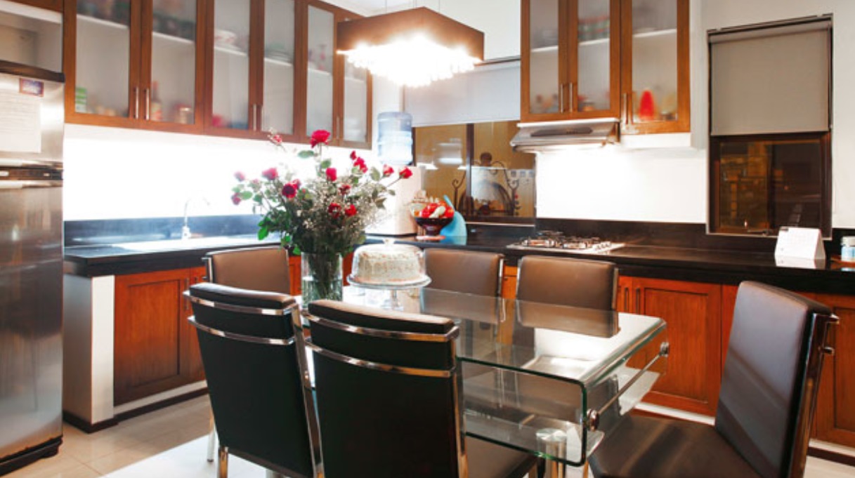 Pasilip sa Bahay ni Sweet! Ang Multi-Storey Property ni John Lapus ...