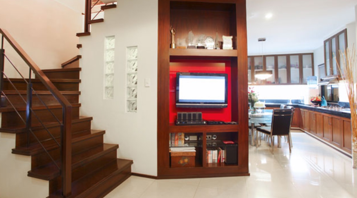 Pasilip sa Bahay ni Sweet! Ang Multi-Storey Property ni John Lapus ...