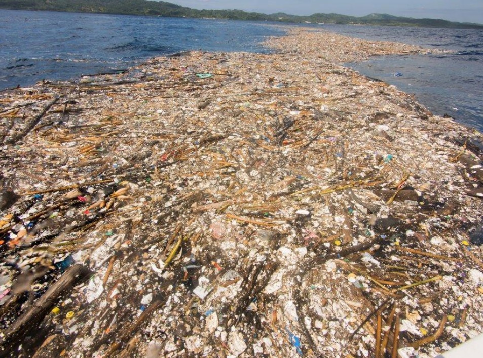 Nakuhanan ng litrato ang natagpuang Isla ng Basura! Panawagan na rin sa ... Nakuhanan ng litrato ang natagpuang Isla ng Basura! Panawagan na rin sa ...