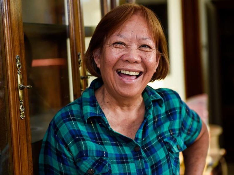 Pinay maid nagpaalam sa pamilyang kaniyang pinaglingkuran sa loob ng 29 ...