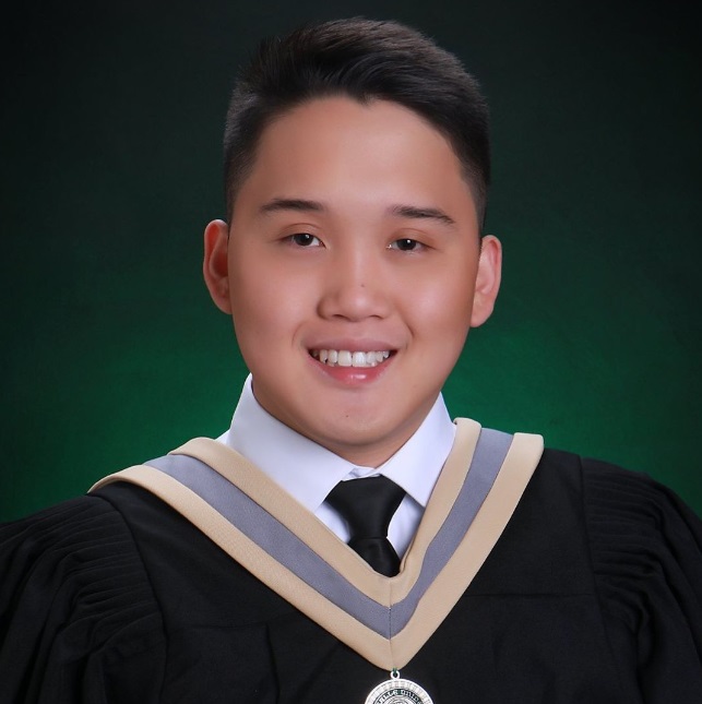 Senador Bong Go proud na proud sa kaniyang topnotcher na anak: “Pareho ...